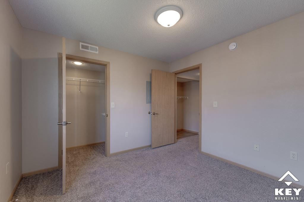Brookfield Residences | Manhattan, Kansas Apartment Living